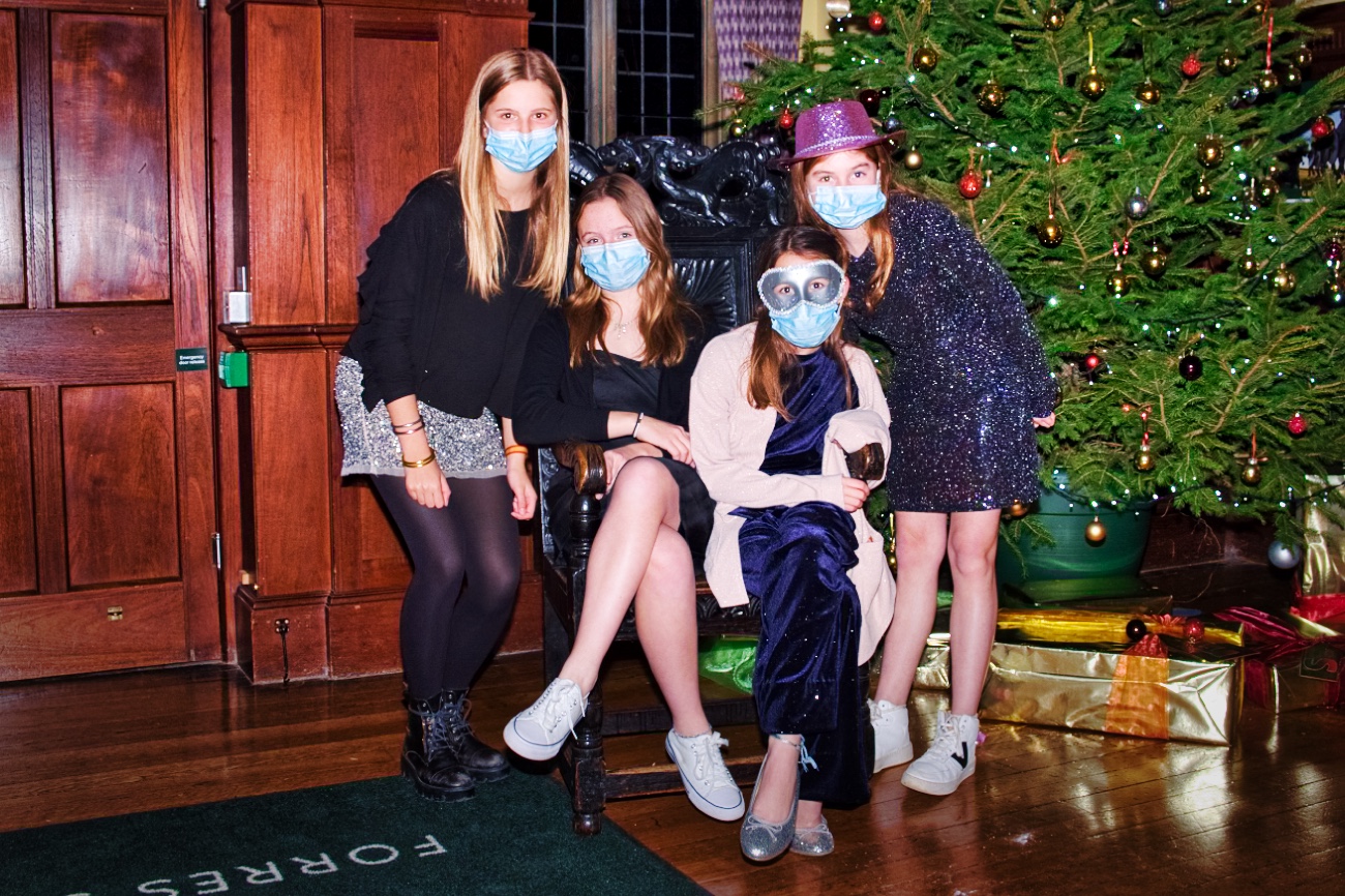 Amazing Christmas Baorder's Prom A Huge Success - Forres Sandle Manor