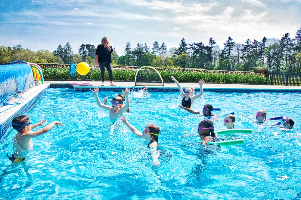 Swimming Lesson Fun in the Sunshine - Forres Sandle Manor