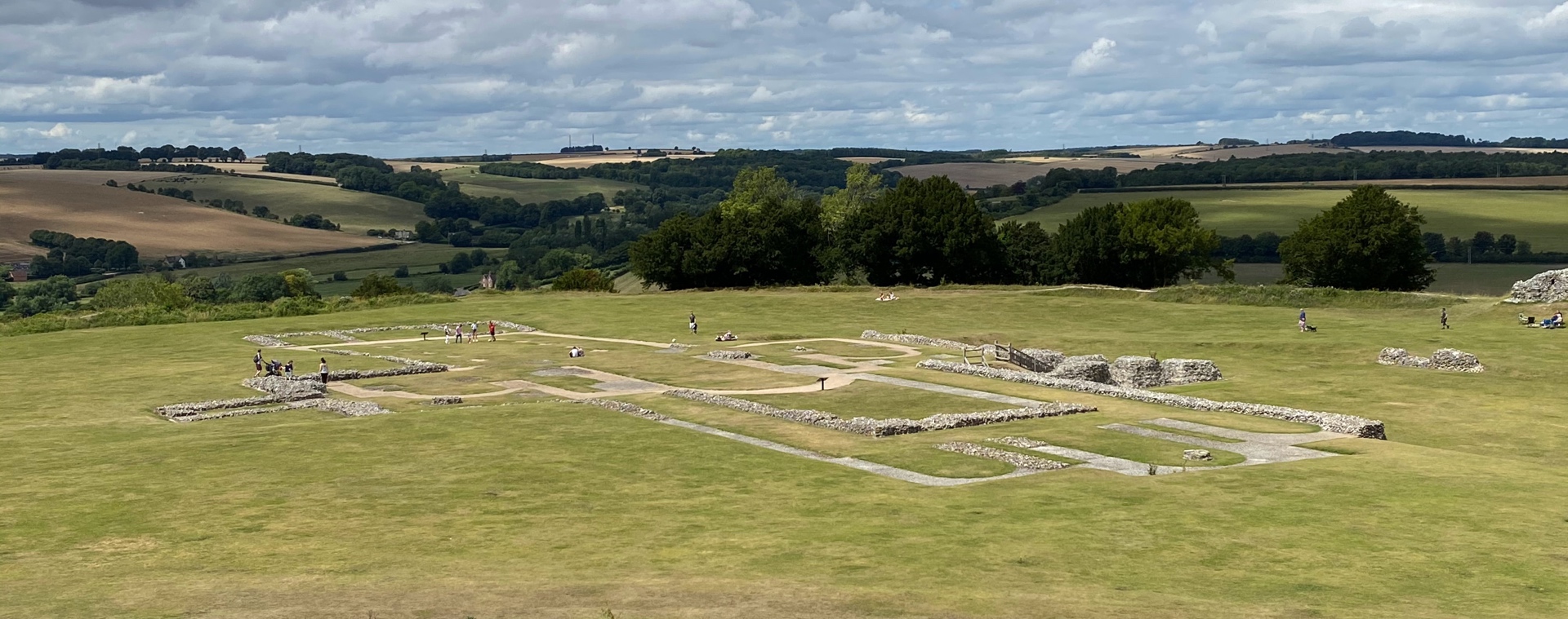 Exciting Old Sarum Tripwith Year 5 - Forres Sandle Manor