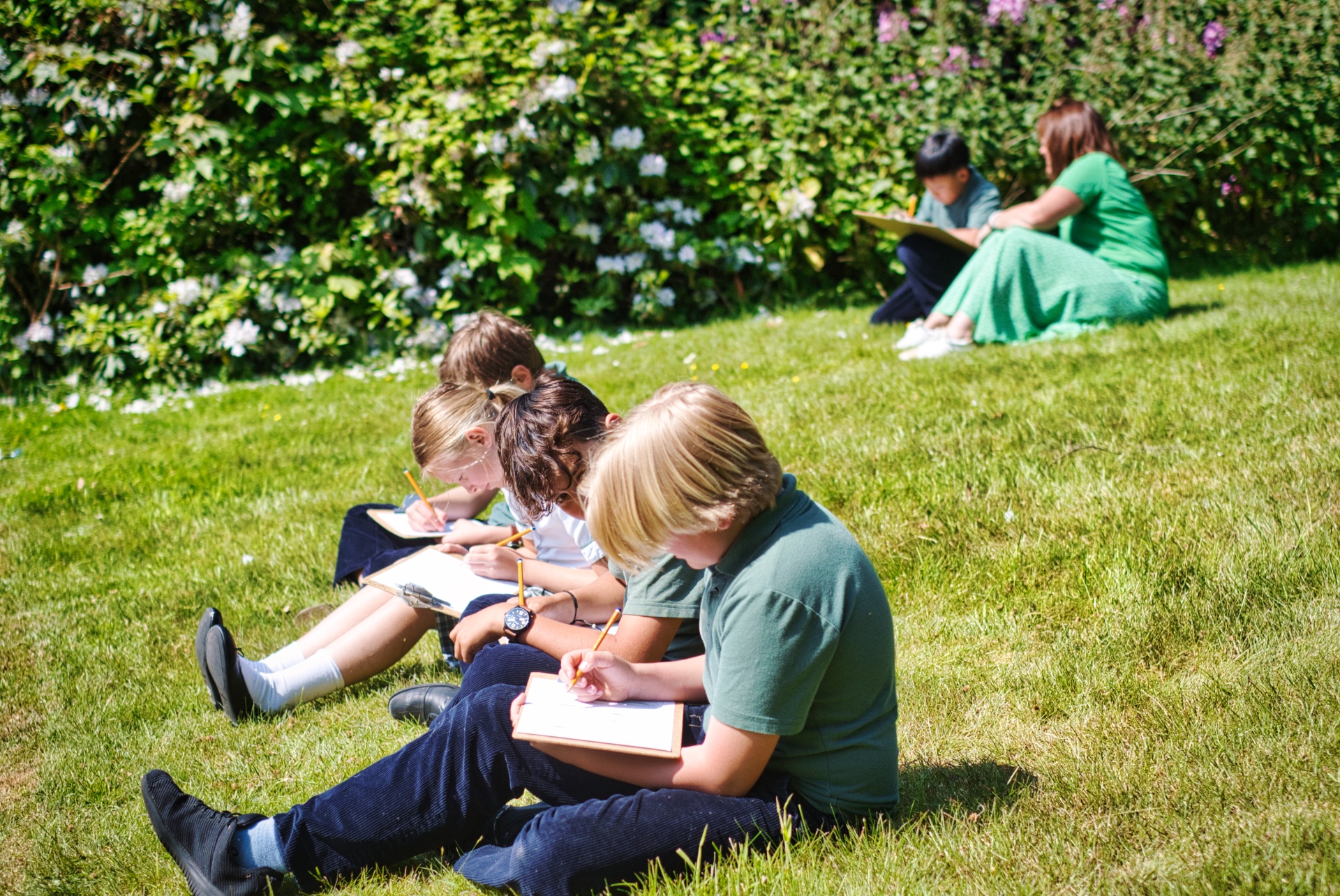 Embracing the Glorious Weather: Year 4 and Y8 ESOL Group Get Creative ...
